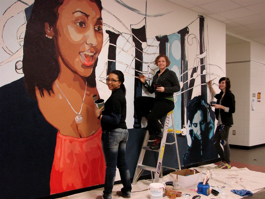 Skyline students design, create mural to reflect high school’s mission ...