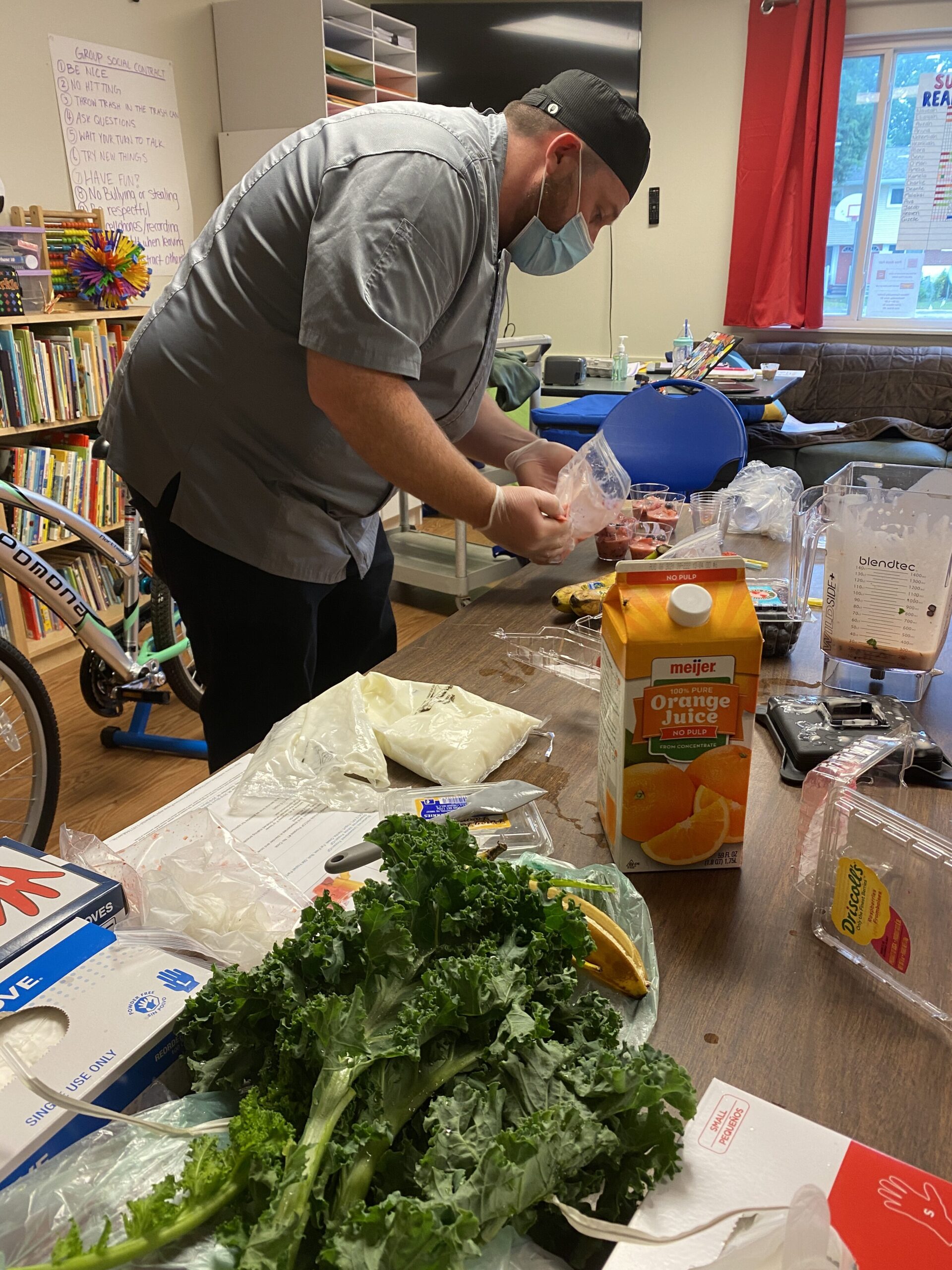 Students learn to connect what they eat with how they feel during hands ...